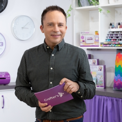 News: Crafter’s Companion welcomes new presenter